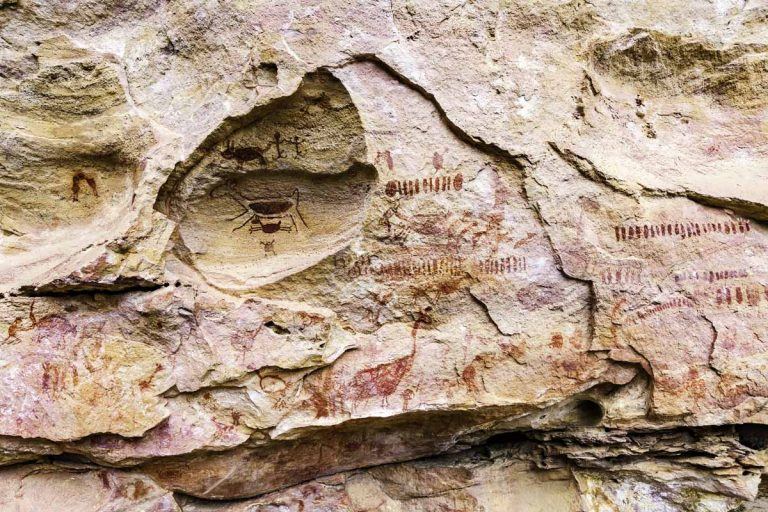 Parque Nacional da Serra da Capivara: pinturas rupestres no Brasil