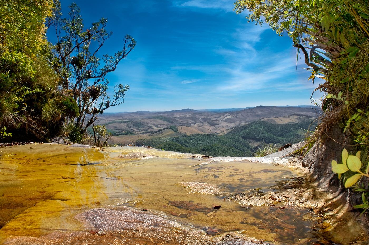 8 lugares imperdíveis para conhecer em Minas Gerais