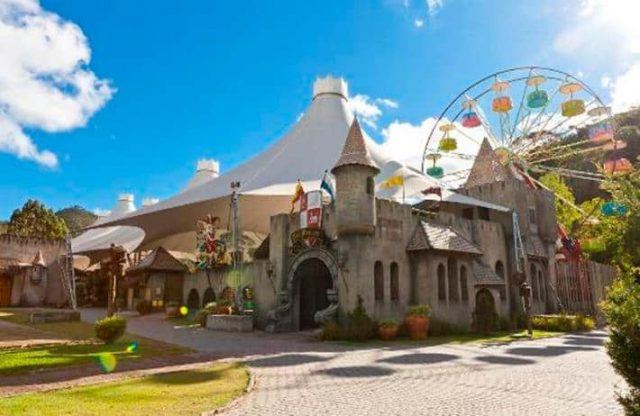 Le Canton: hotel instalado em castelo é perfeito para famílias com crianças