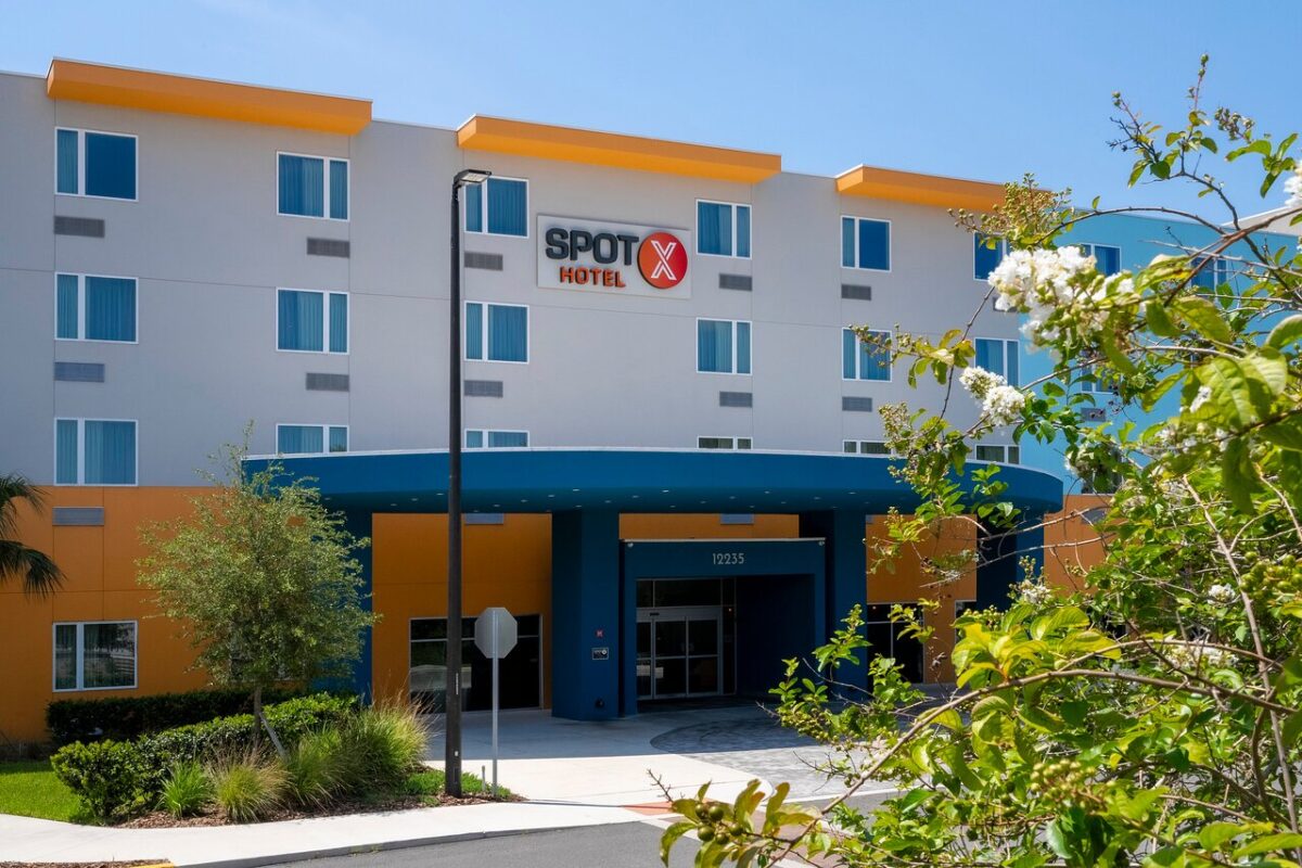 Hotel bem localizado e com melhor custo-benefício em Orlando: Spot X Hotel